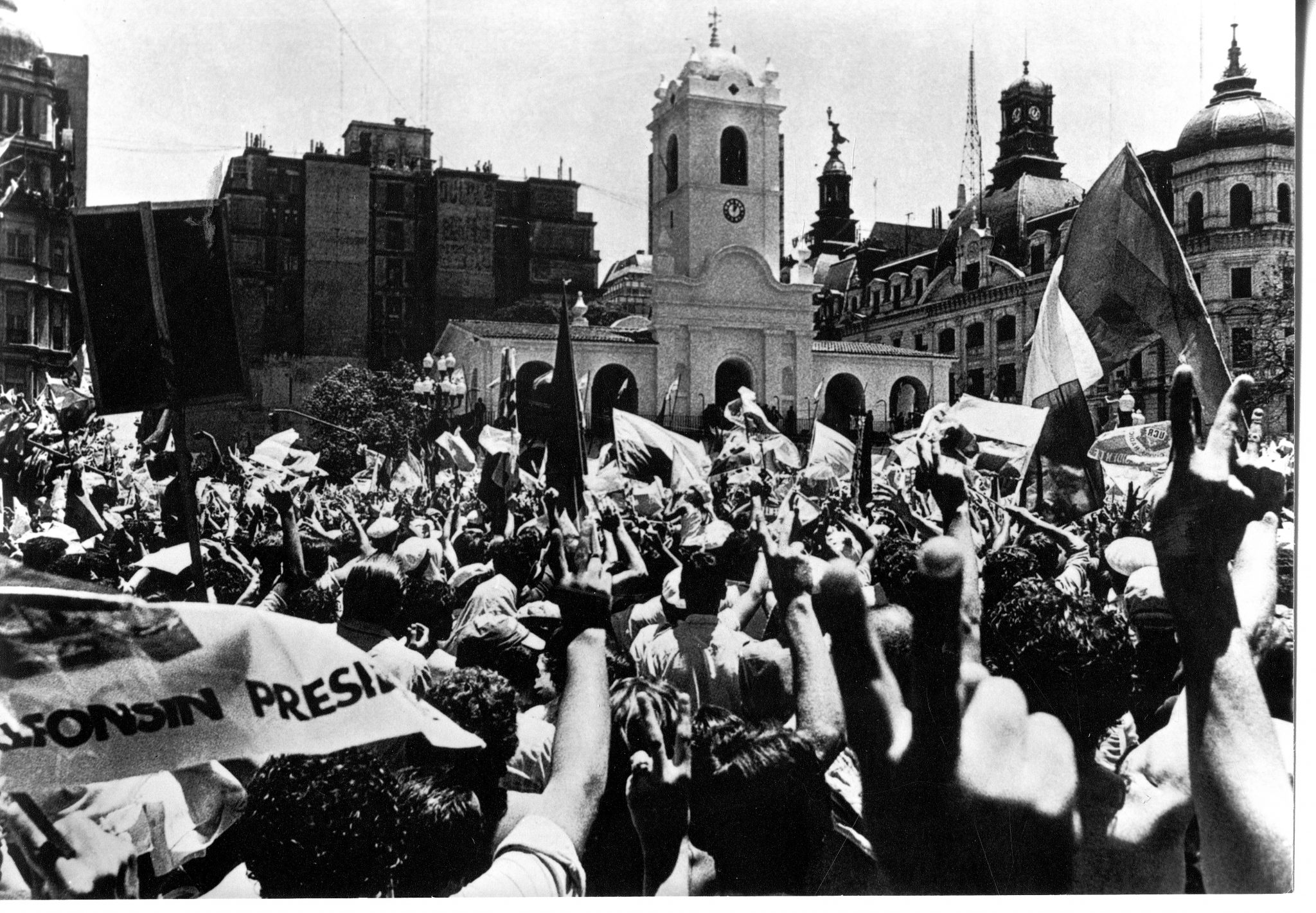10 De Diciembre 40 Años De La Restauración De La Democracia En